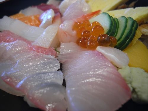 Isami, l'importance de regarder un plat dans le blanc des yeux ...